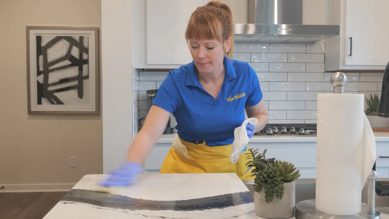 8. Straight Overlapping Strokes - All Purpose Cleaning - The Maids Learning