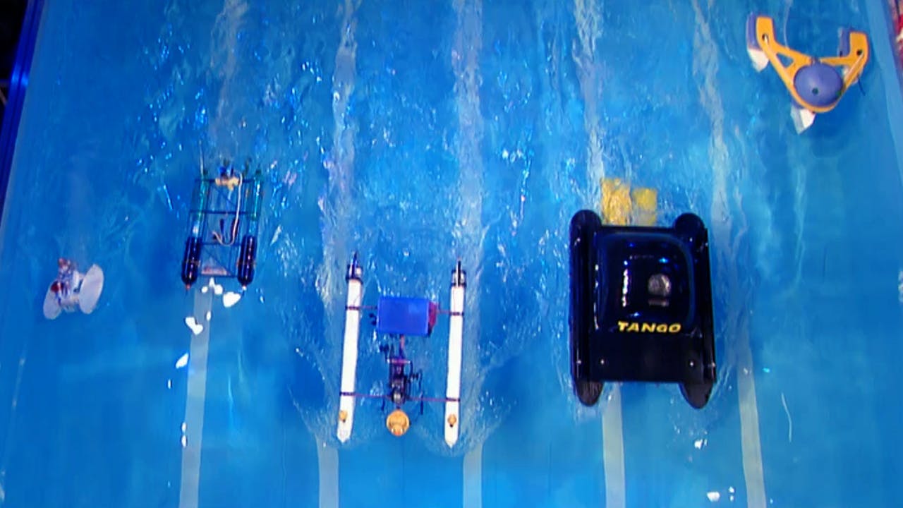 Techno Games 2002 - Day Seven - Mech+