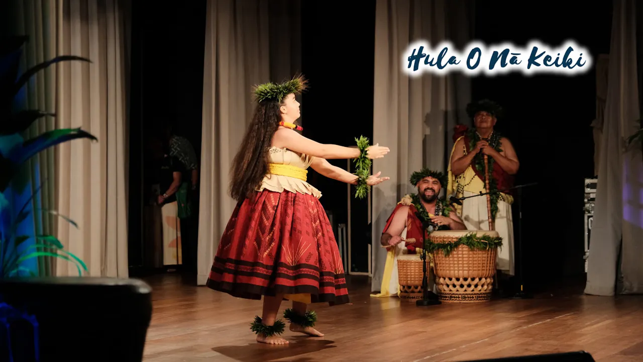 Sophia Caparso, Kahiko Performance | Hula O Nā Keiki 2025 - MELE.COM