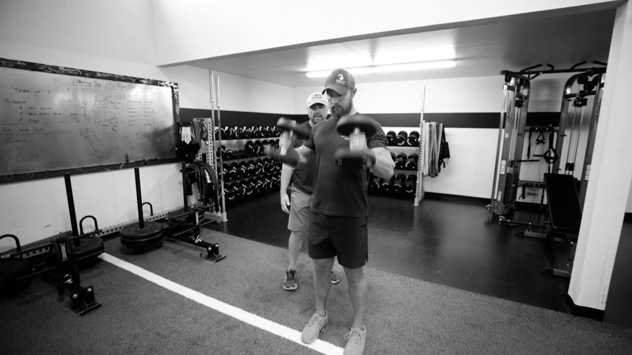 MTNTOUGH Form - Reverse Lunge Twist Press - MTNTOUGH+ Fitness Programs