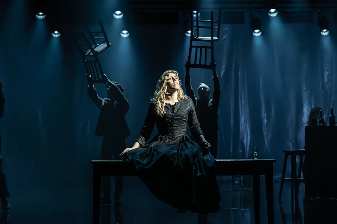 London Tide: Official Trailer - London Tide - National Theatre at Home ...