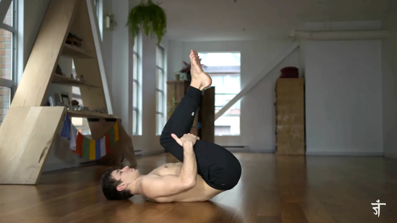 Learn Shoulder Roll with Slava | Level 1 (1 Min) - Movement Living ...