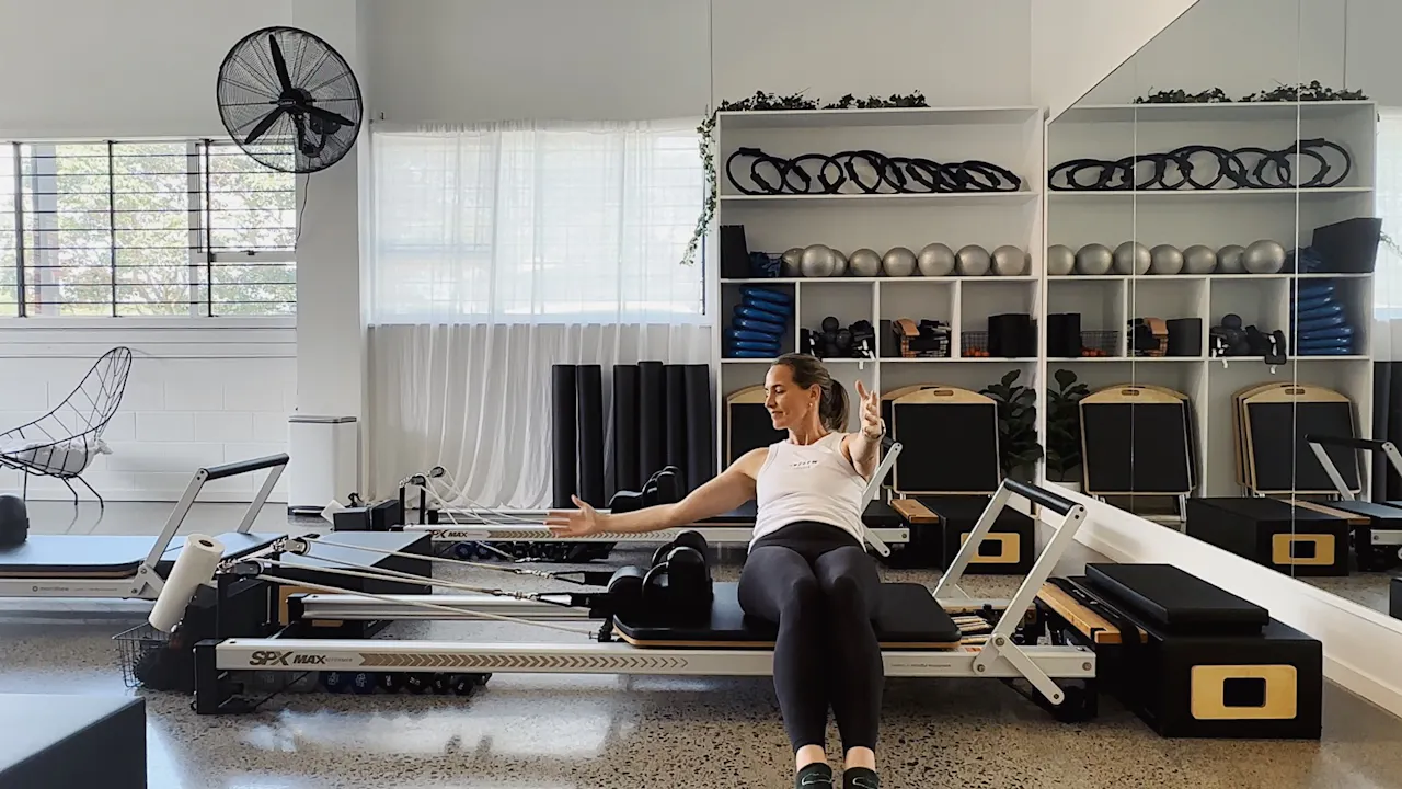 Warm Up / Half curl back (#024) - Reformer 1 - Teach ONFORM