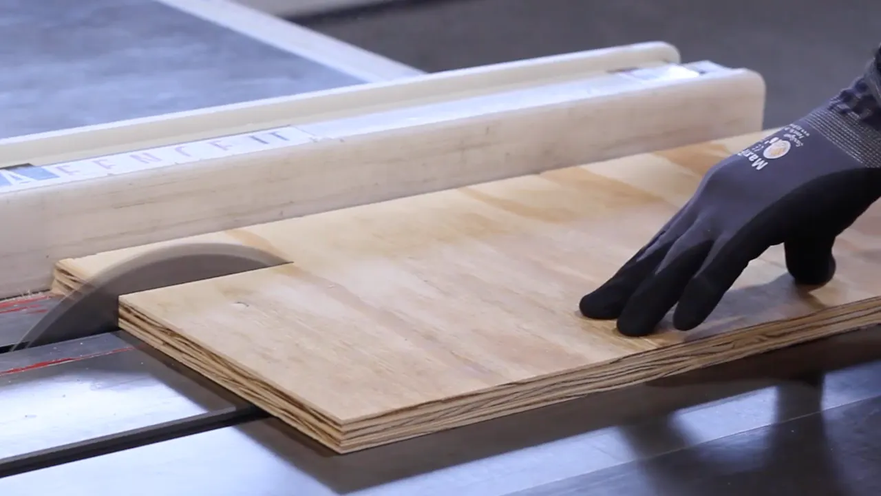 0048 E - True Story - Hand Shredded by Table Saw - Injuries - OSHAFLIX