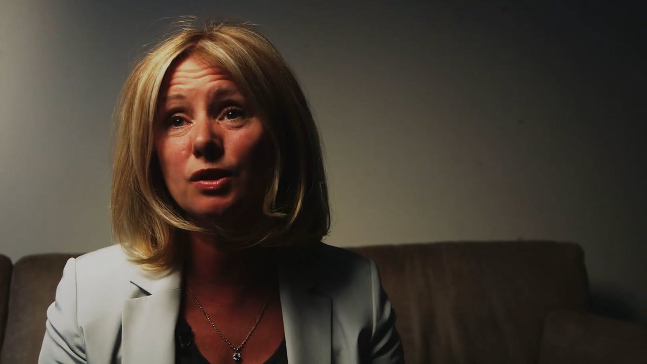 Interview with Costume Designer, Trainspotting: Rachel Fleming - Trailer - Ovation Arts