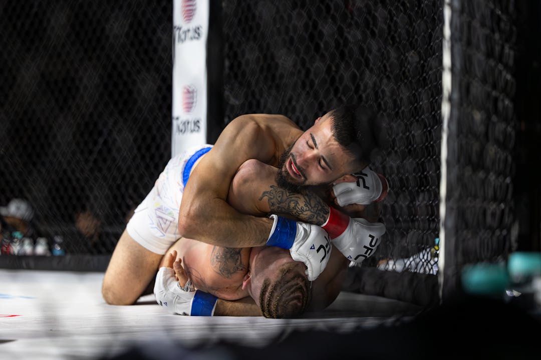 Billy Graves vs Abbas Mounshed - Peak Fighting On Demand