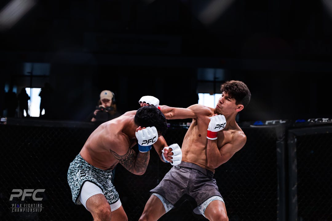 Luis De La Fuente vs Isaac Torres - Peak Fighting On Demand