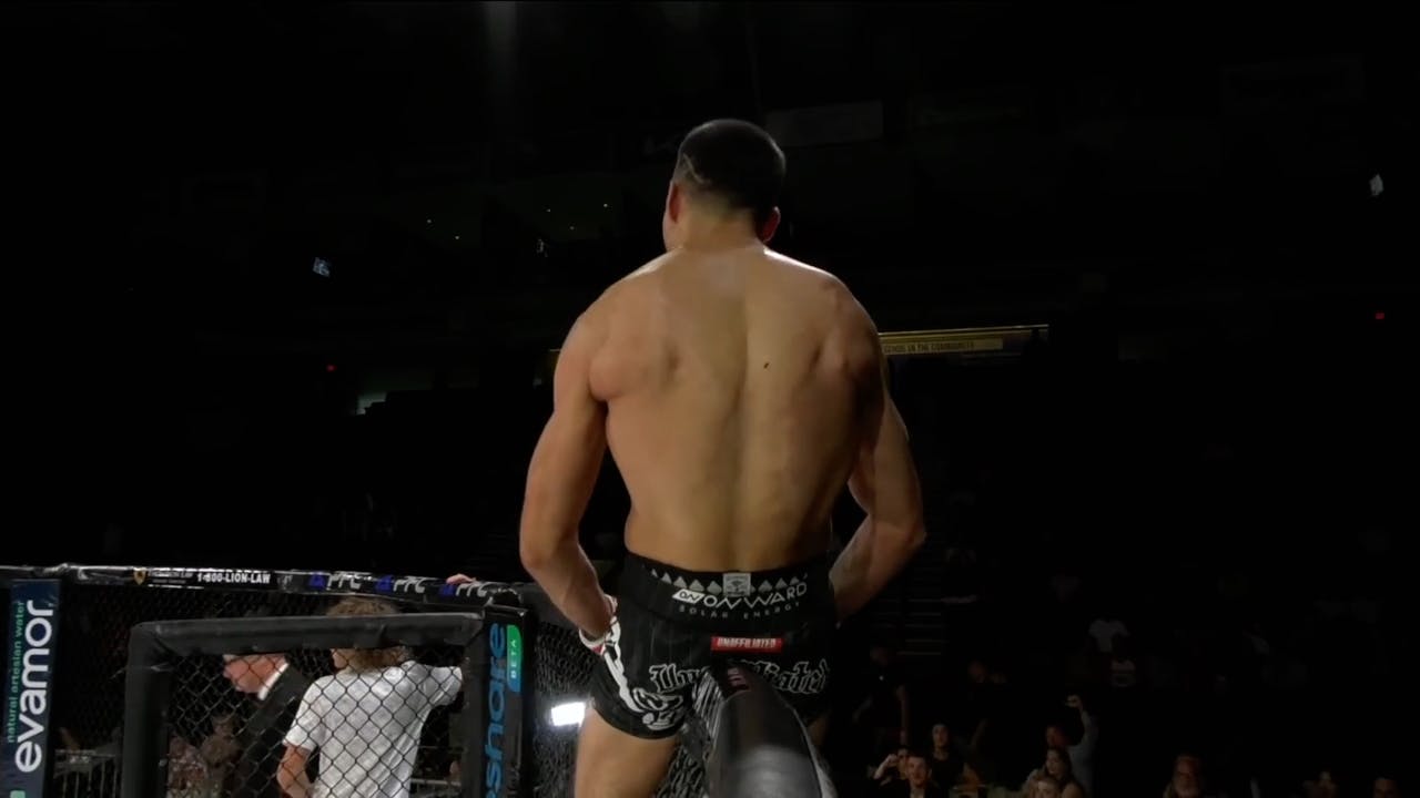Abraham Munoz vs Elijah Powell - Peak Fighting On Demand
