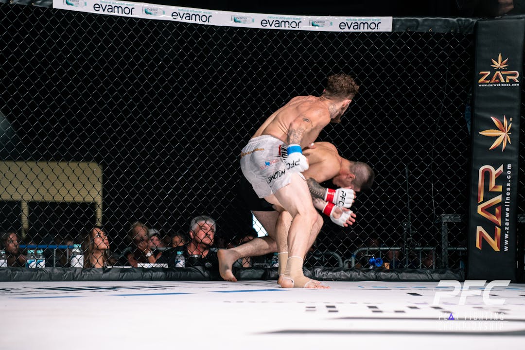 Billy Graves vs Kolbie Humble - Peak Fighting On Demand