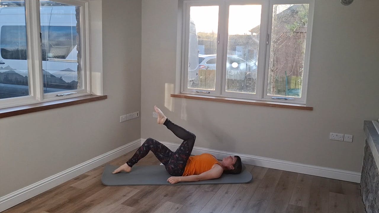 Level 2 Mat Class, with Kirsten - Mat Classes - Pilates at Home