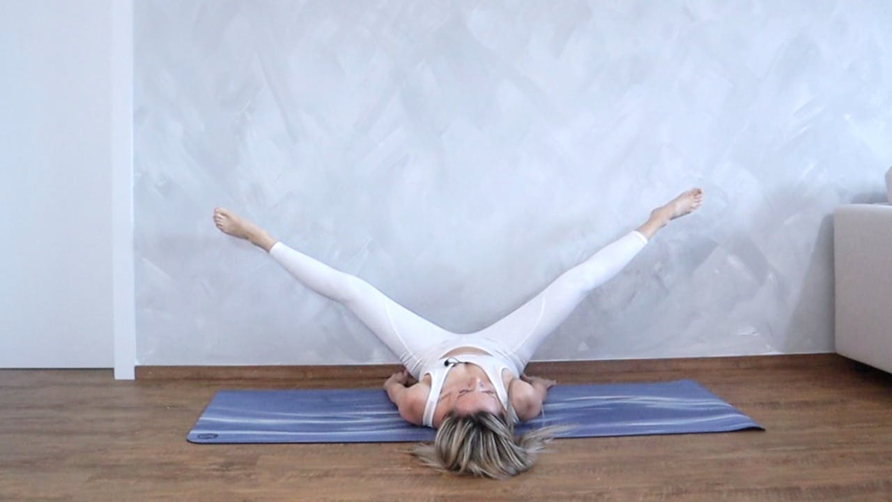 Legs and core Pilates - PILATESNESS