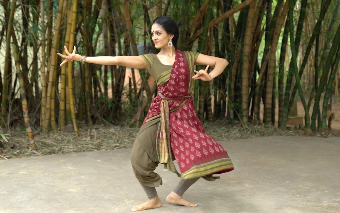 Paraval Adavu 1 - Adavus: 1st Set - The Raadha Kalpa Method