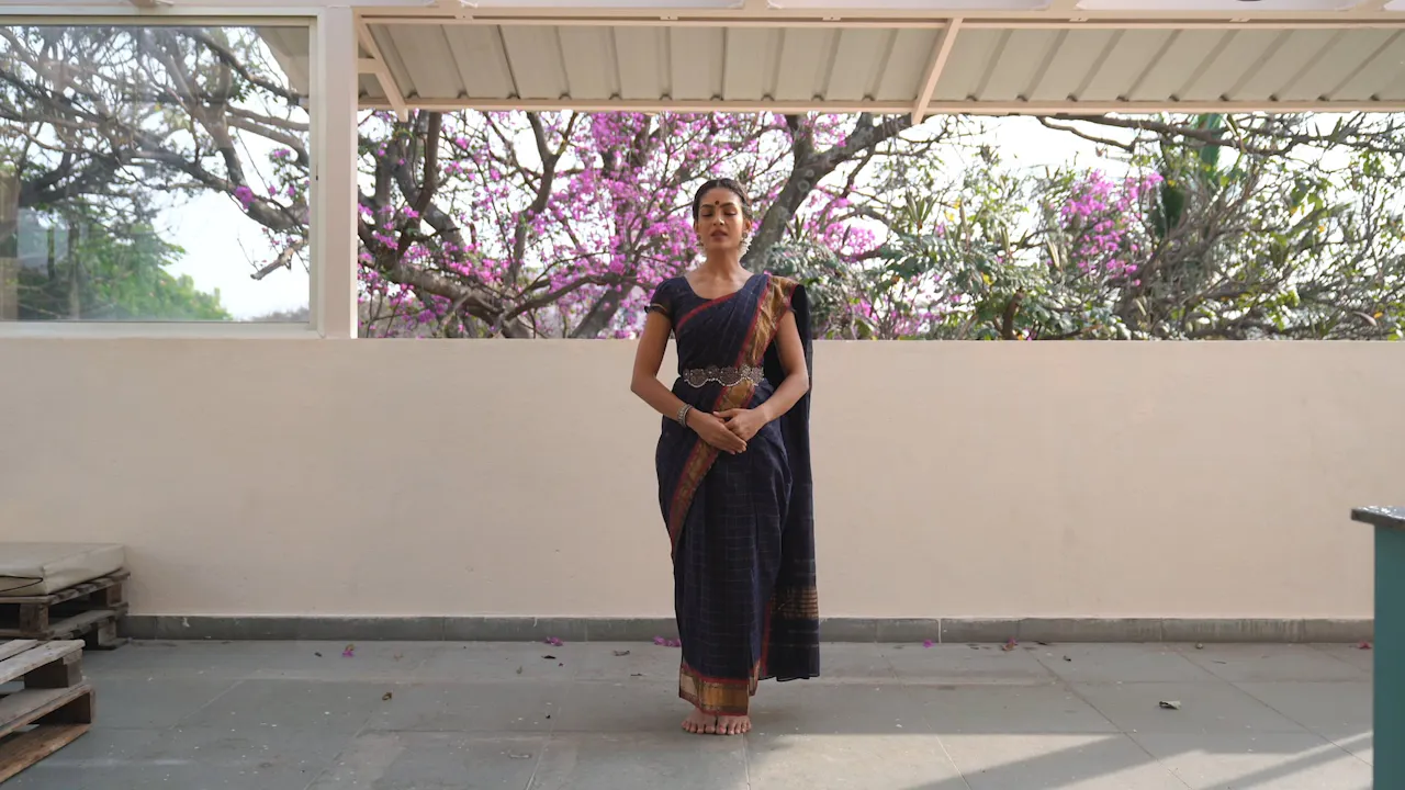 Jānu bheda Introduction - Natyashastra: Angas & Upangas - The Raadha ...