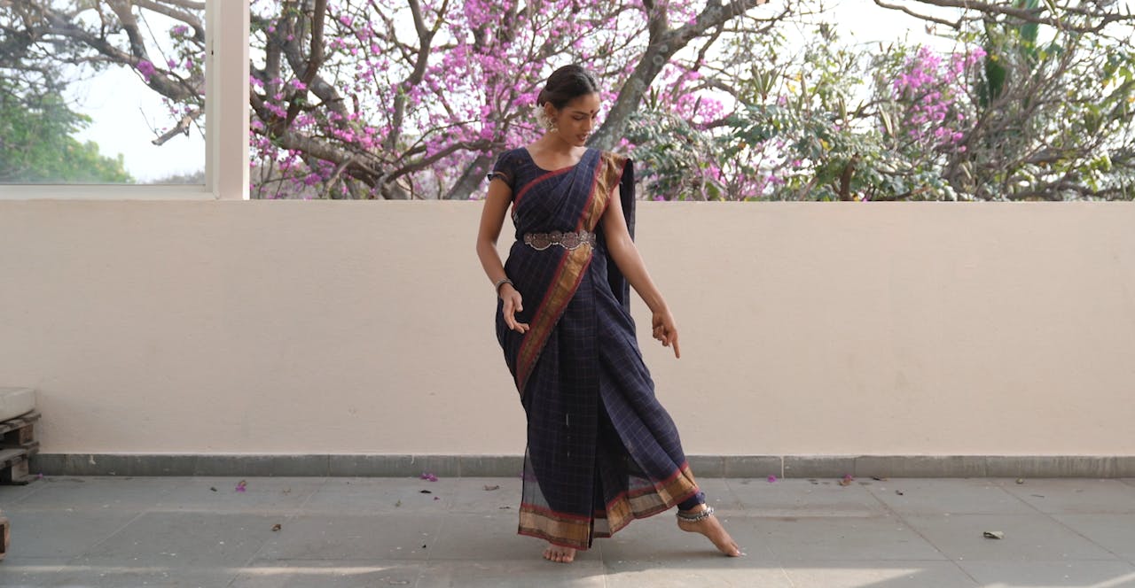 Pādah bheda Introduction - Natyashastra: Angas & Upangas - The Raadha ...