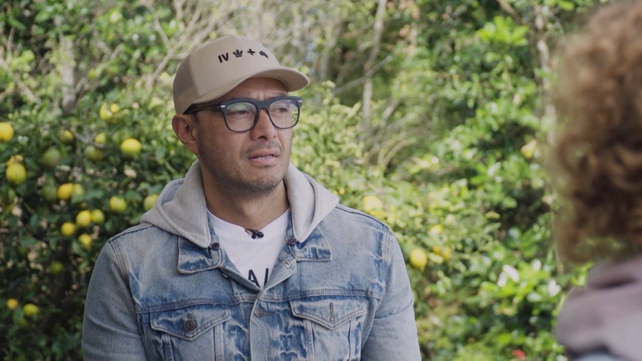 Sela Alo - When I am Weak, then I am Strong - Season 2 - Shine TV