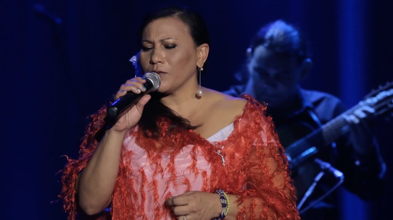 Maria Victoria Rodríguez. Entre dos aguas - Música en vivo - El Vidrio