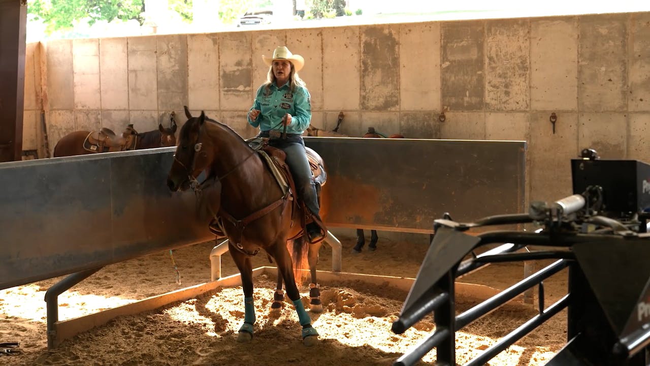 Using Your Left Hand in the Corner - Roping․com