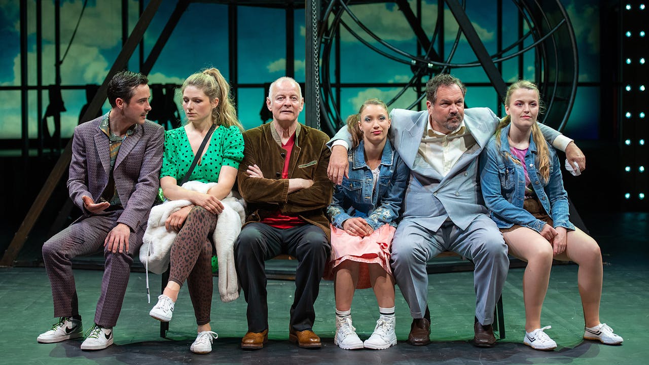 KASIMIR UND KAROLINE – Trailer - KASIMIR UND KAROLINE – Ödön von ...