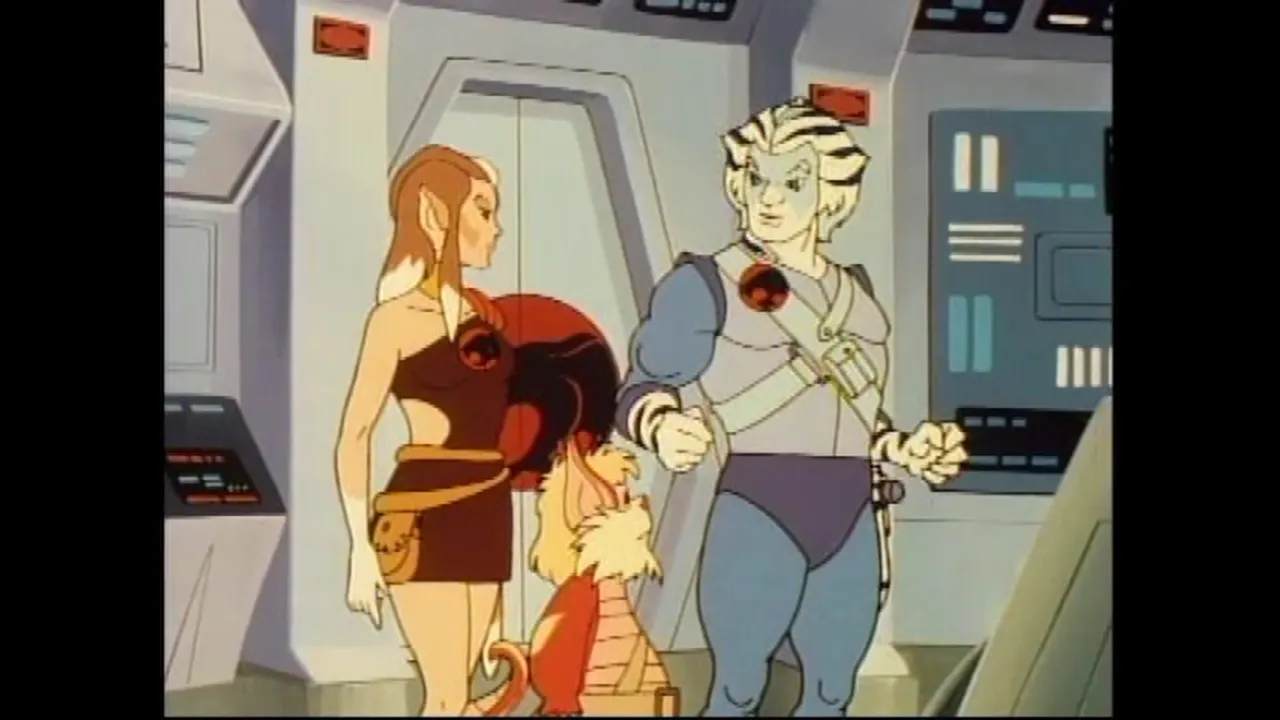 11 Catfight - COMIC NERDZ TV!