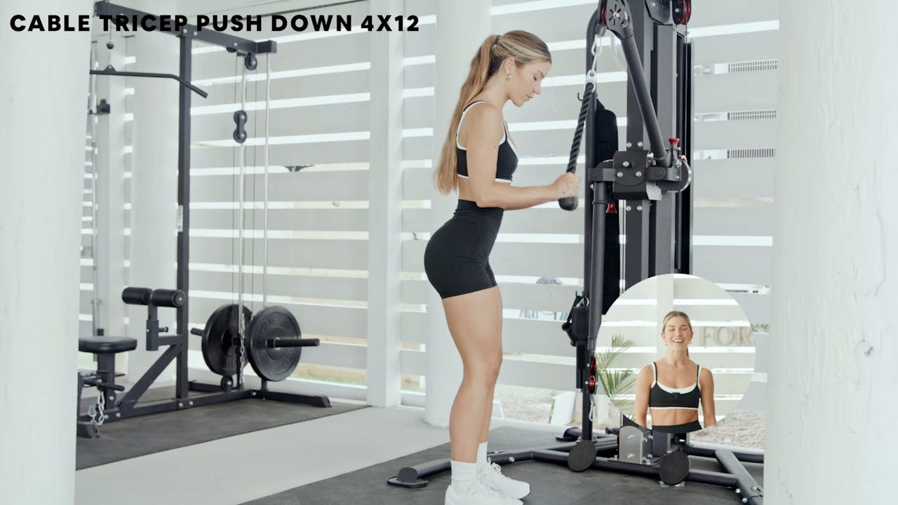 TRICEP PUSH DOWNS (4X12) - FORM