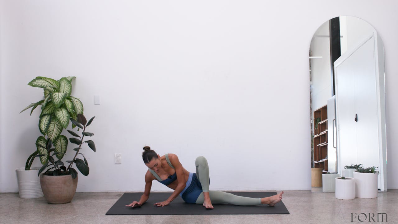 DAY 6 | 20 MINUTE KEEP IT MELLOW & FLOW - FORM