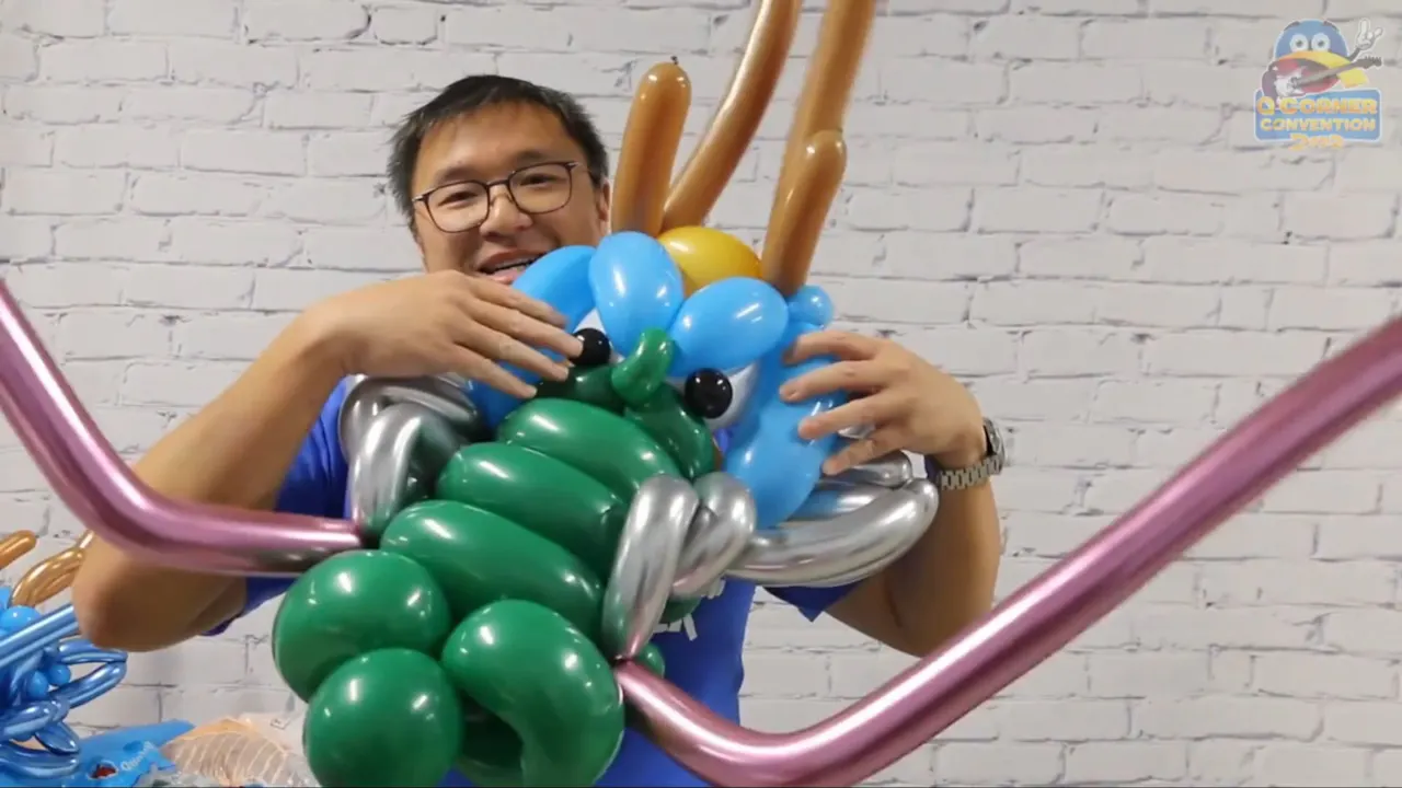 Advanced Balloon Sculpting - Eastern Dragon Head with Derek Wong, CBA ...