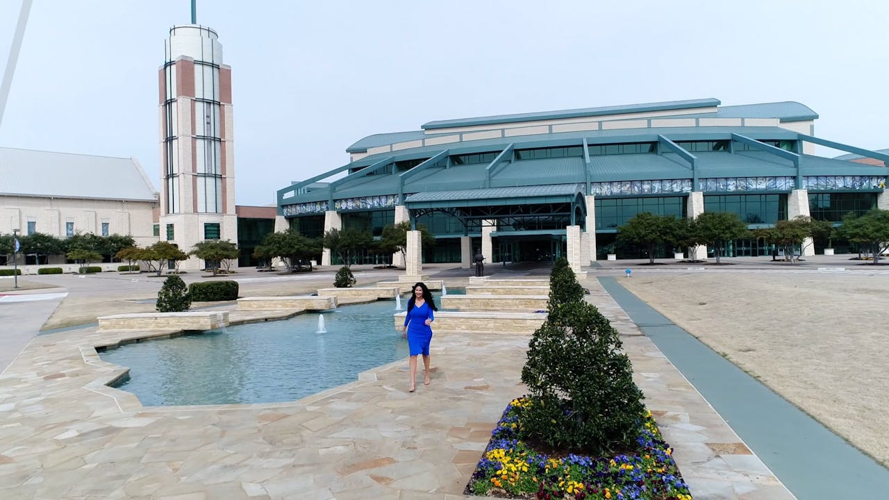 The Jennifer Sheehan Show Things That Are Not Seen - Singing News TV