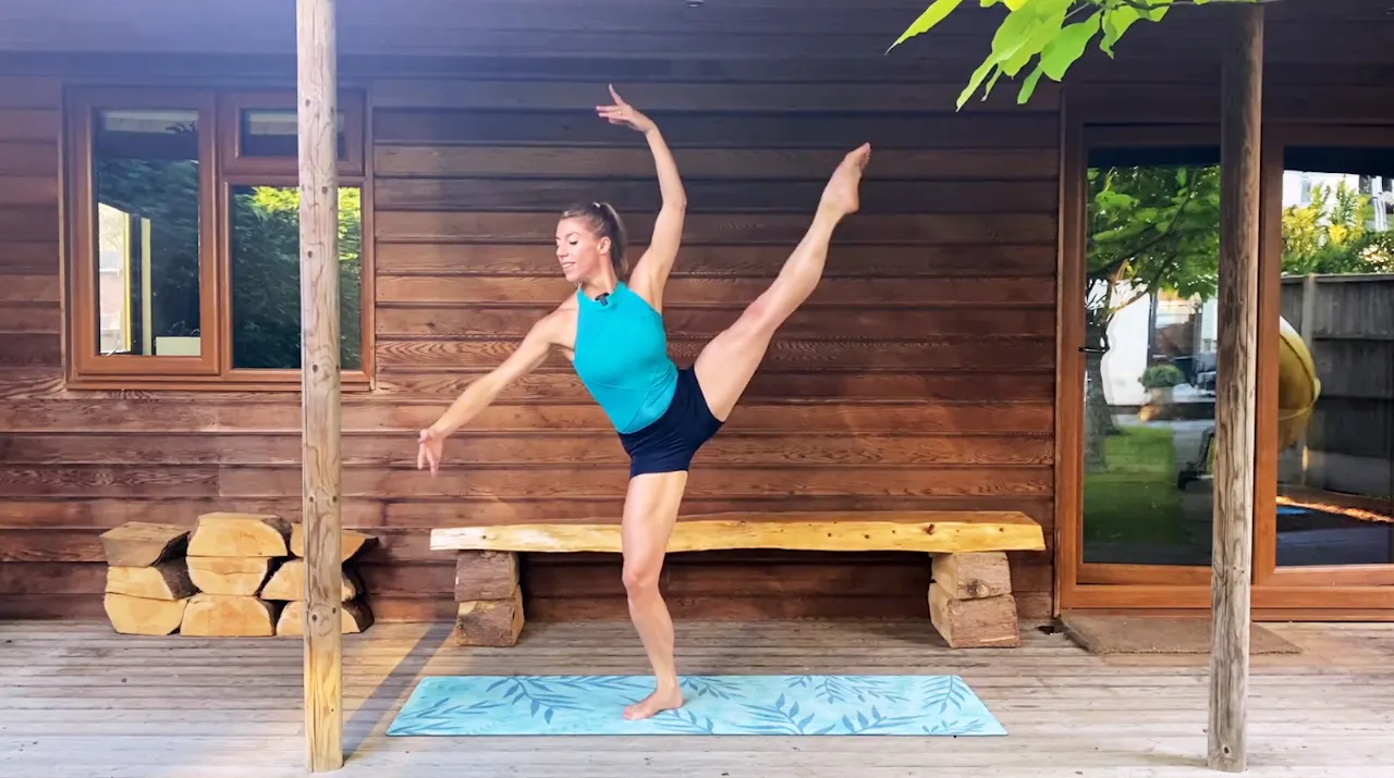 Cardio Blast - Pas de basque - Sleek Ballet Fitness | Ballet and Barre ...