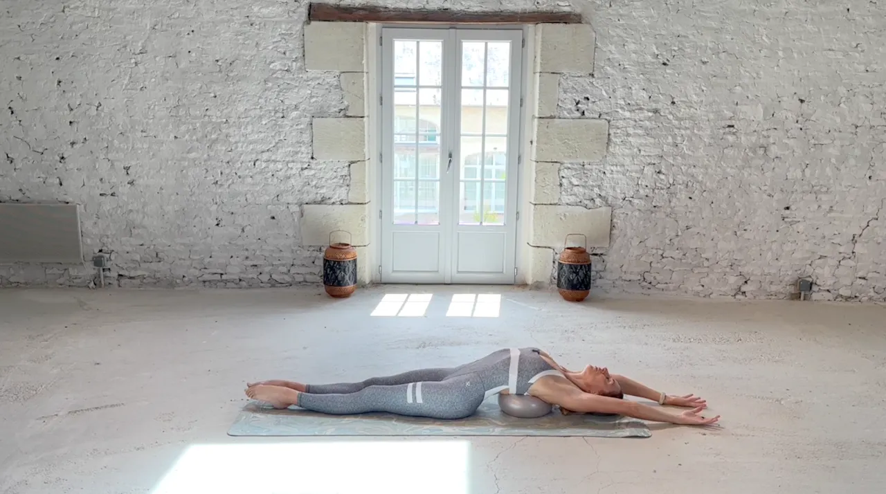 Sleek in 6 - Stability Stretch - Sleek Ballet Fitness | Ballet and Barre Workouts