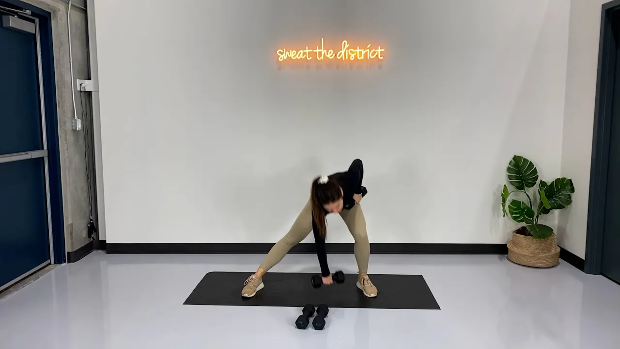 45-minute full body strength with Meg - Total Body - DISTRICT x SWEAT ...