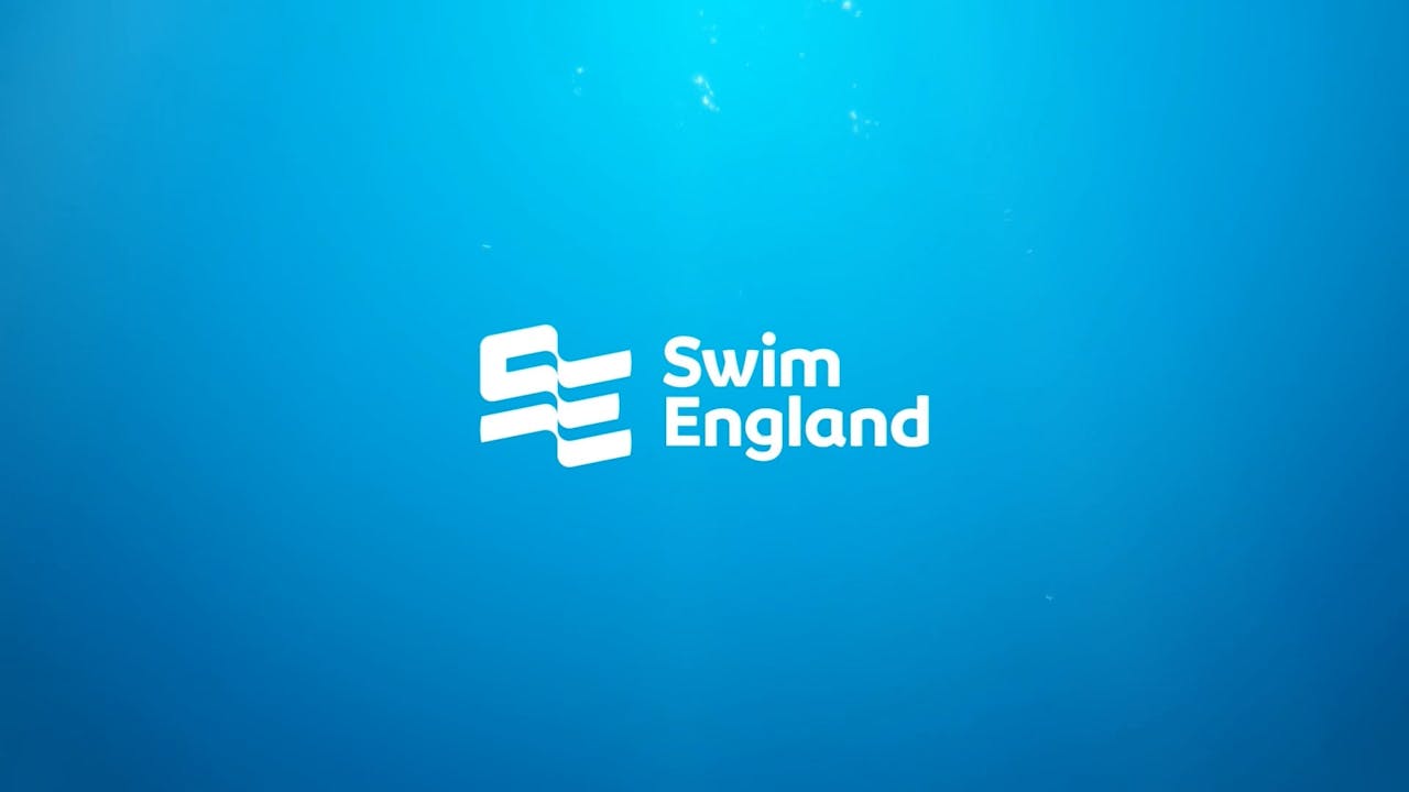 Straddle entry - Swim England