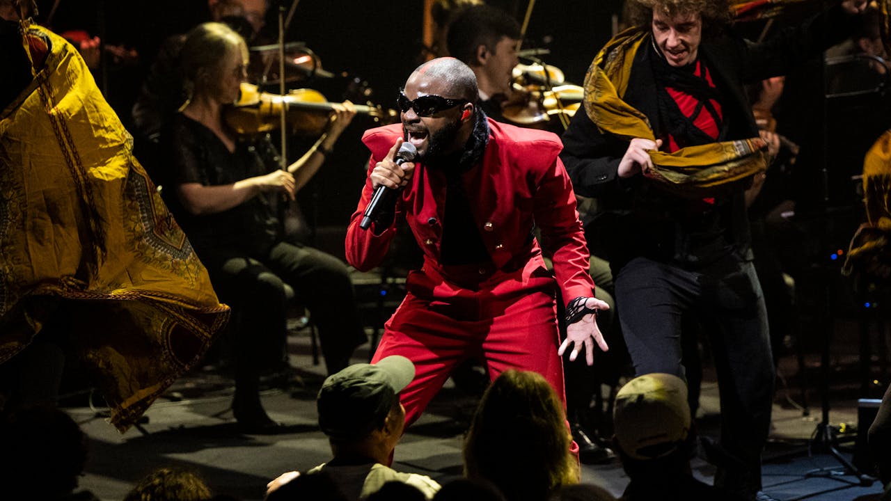 Genesis Owusu and Sydney Symphony Orchestra - Red Bull Symphonic (2023 ...