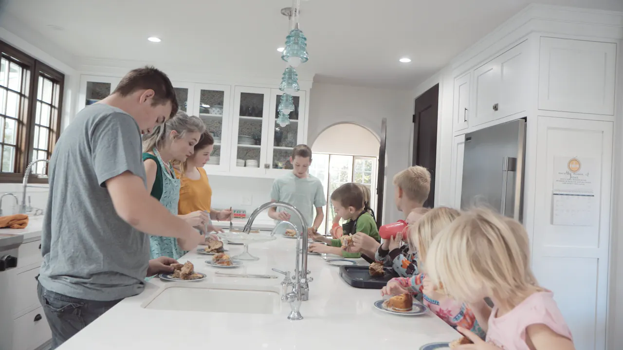 Epiphany Part 2: An Easy DIY King Cake | Catholic All Year w/ Kendra ...