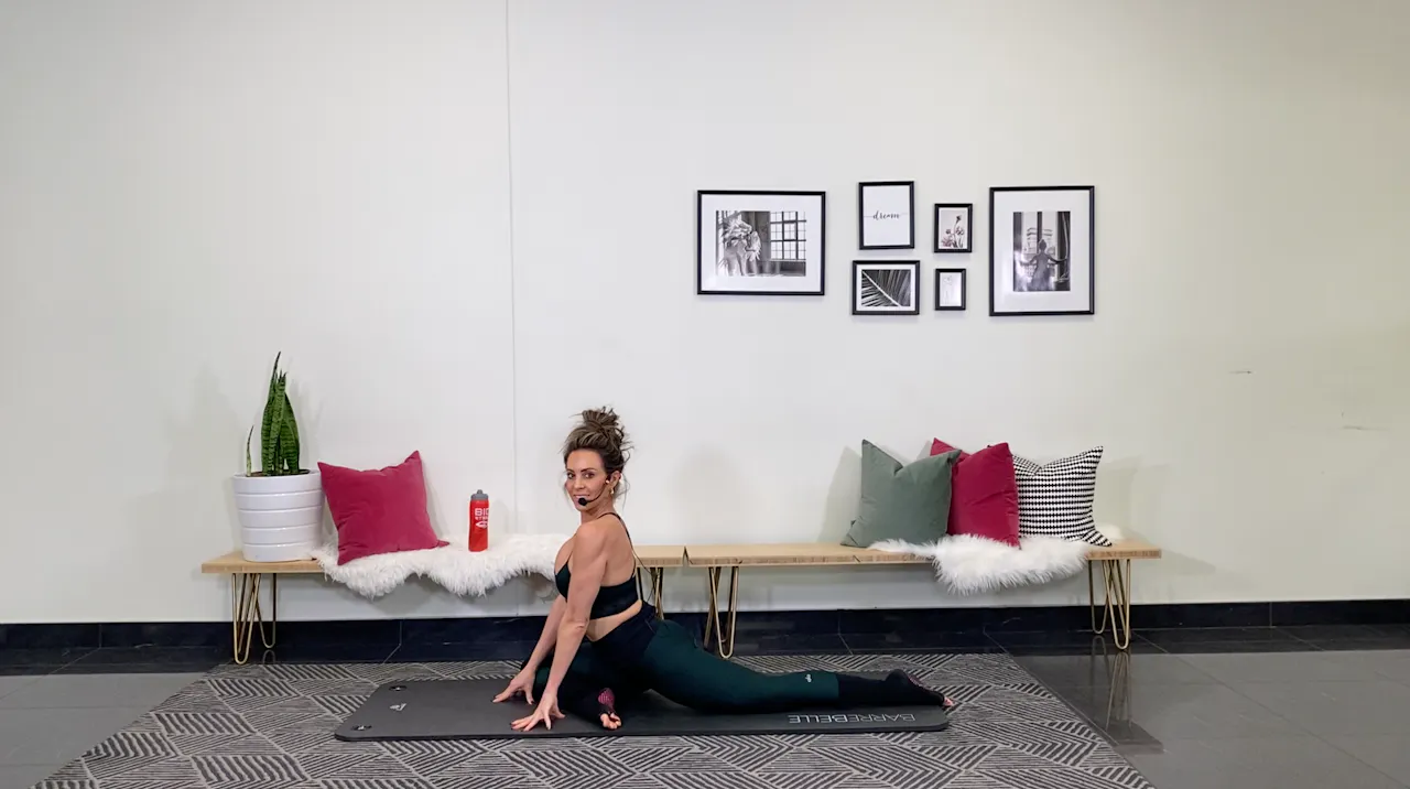 Bodyweight HIIT & Stretch | Michelle - Barre Belle Online