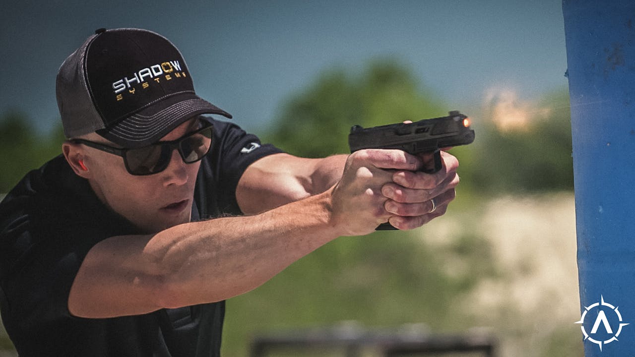 100 Deadly Skills: Combat Edition - "Handgun Proficiency" Trevor Roe ...