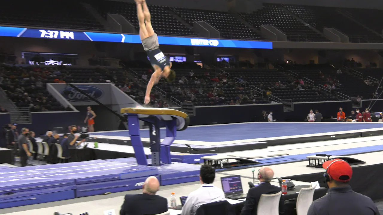 Michael Jaroh - Vault - 2022 Winter Cup - Senior Men Day 1 - FlipNow
