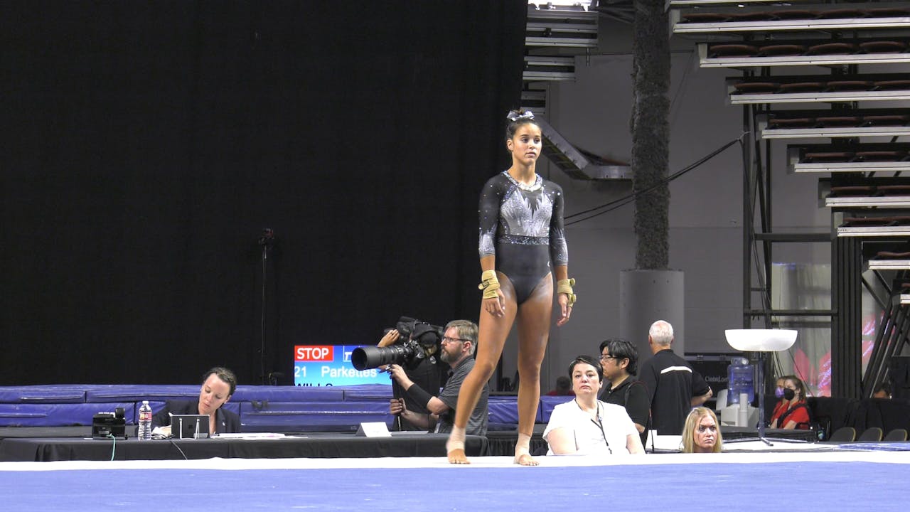 Izzy Stassi - Floor Exercise - 2022 U.S. Classic - Junior Session 1 ...