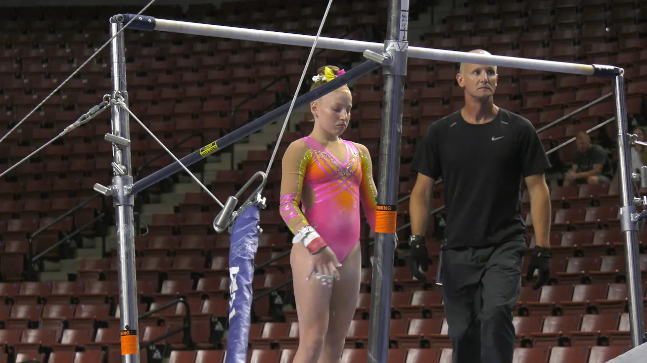 Eveylynn Lowe - Uneven Bars - 2022 U.S. Classic - Junior Session 1 ...