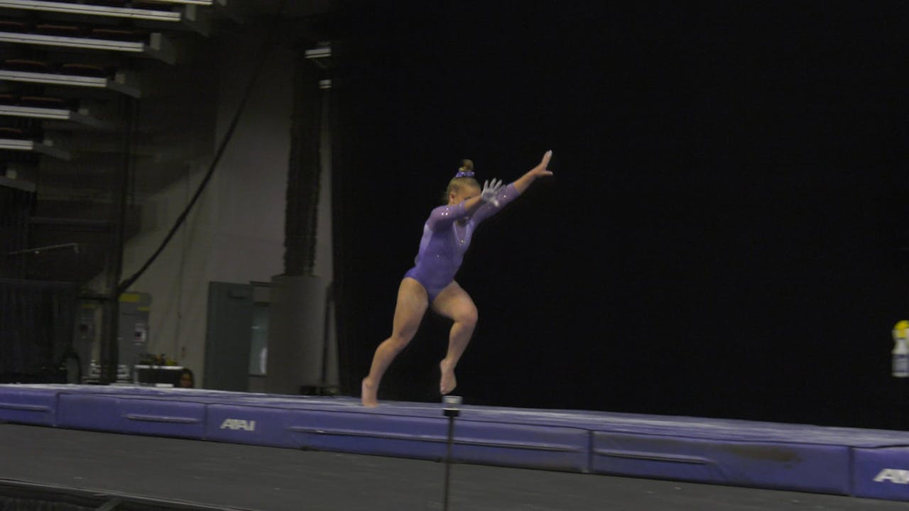 Joscelyn Roberson - Balance Beam - 2022 U.S. Classic - Senior - FlipNow