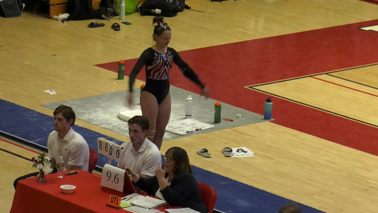 Miranda Lund - Vault - 2022 USAG Women's Collegiate - Day 1 - FlipNow