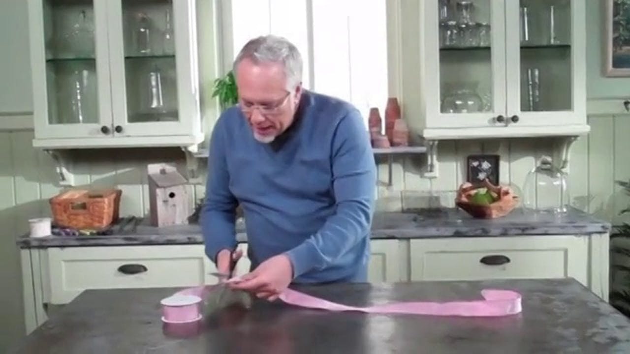 How To Create a Wired Ribbon Rose- Flowers 101 - Flowers 101 - The ...