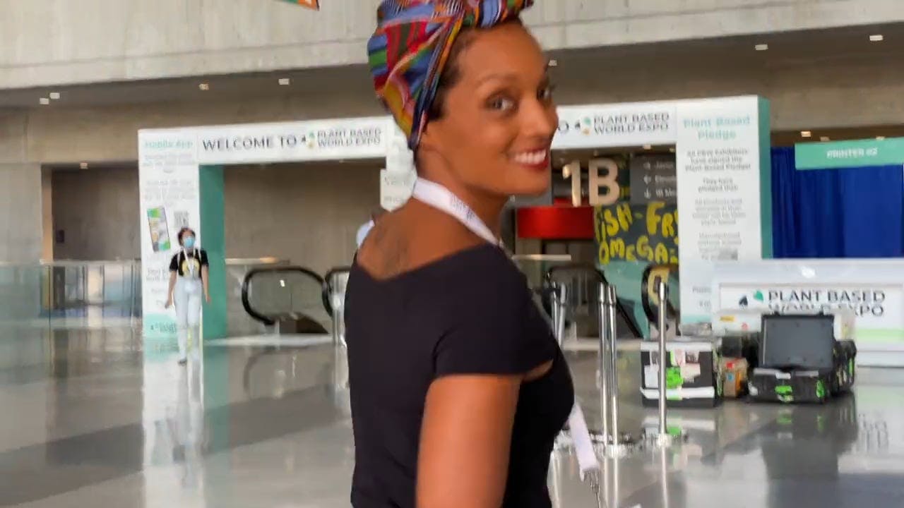 TOUR NYC's Plant Based World Expo! - UnchainedTV