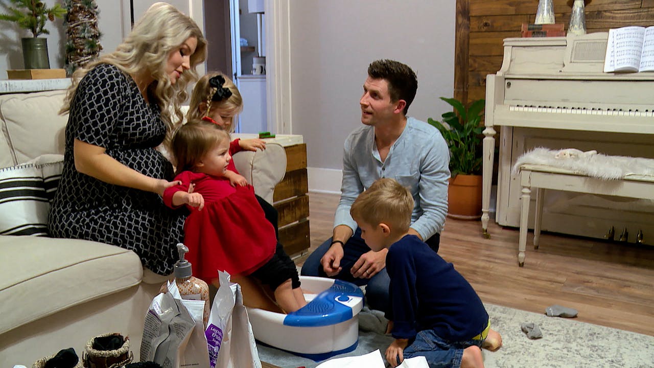 1005 - More Moms, More Babies, More Celebrating! - Bringing Up Bates ...