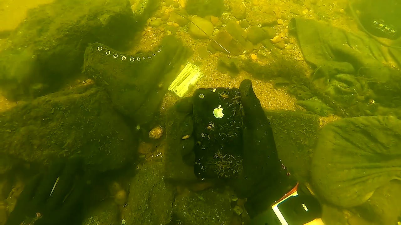 A Bone Chilling Discovery - Scuba Jake - Season 4 - UP Faith and Family