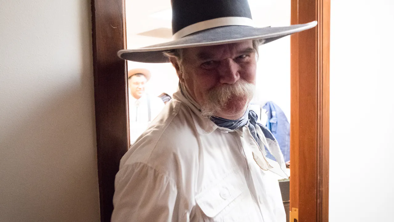 The Walking Man - 35th Gathering - Western Folklife TV