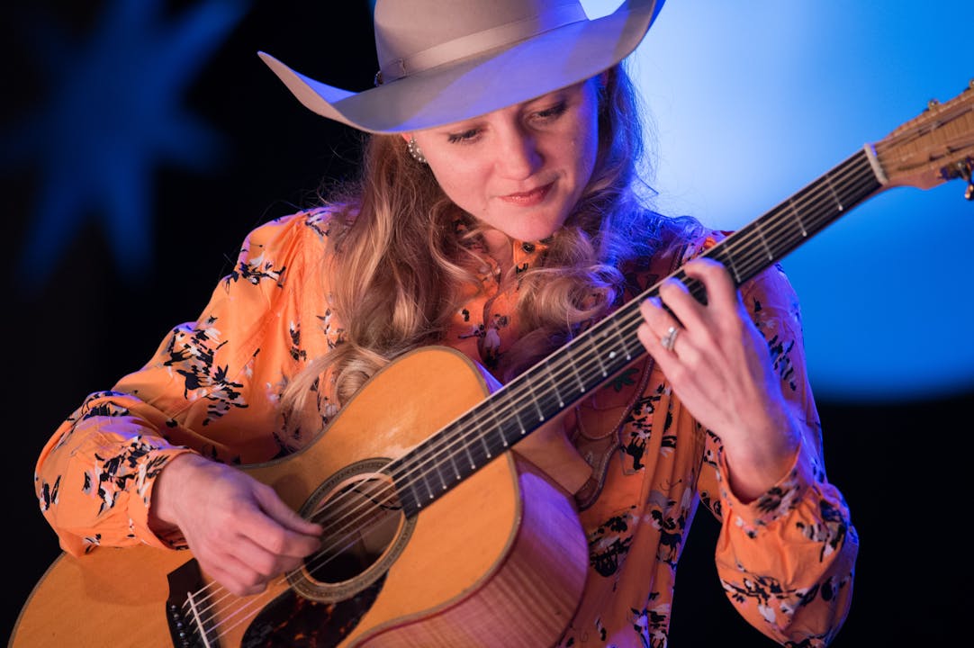 Suits Me Fine - 38th Gathering - Western Folklife TV