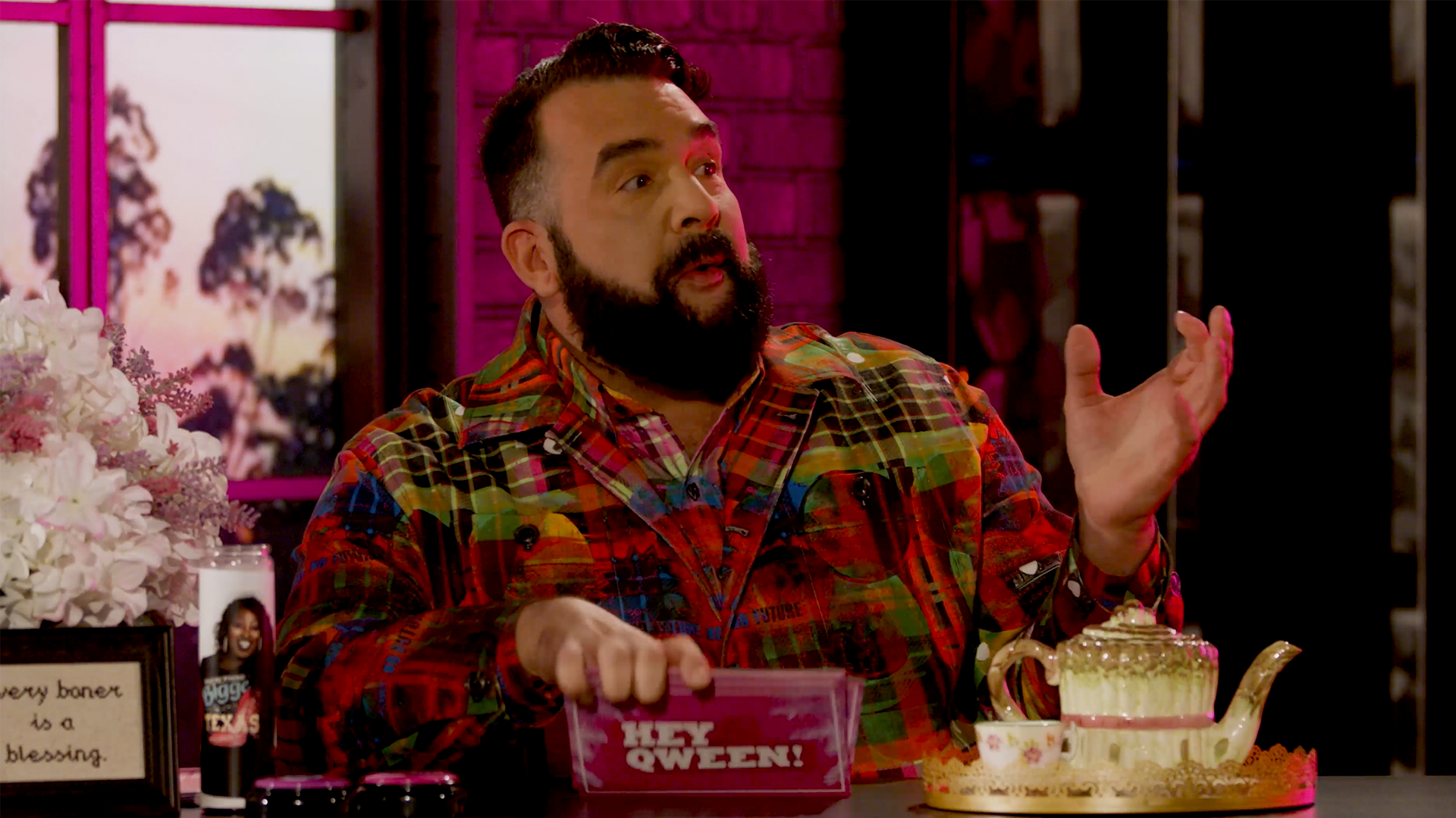 Hey Qween! - WOW Presents Plus