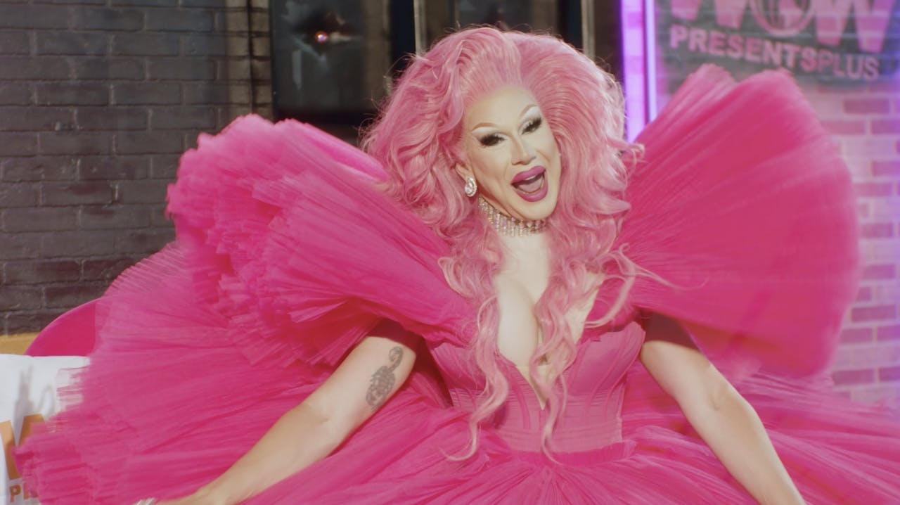 Hey Qween! Trailer 🌈 LIVE from RuPaul's DragCon 🌟 - WOW Presents Plus