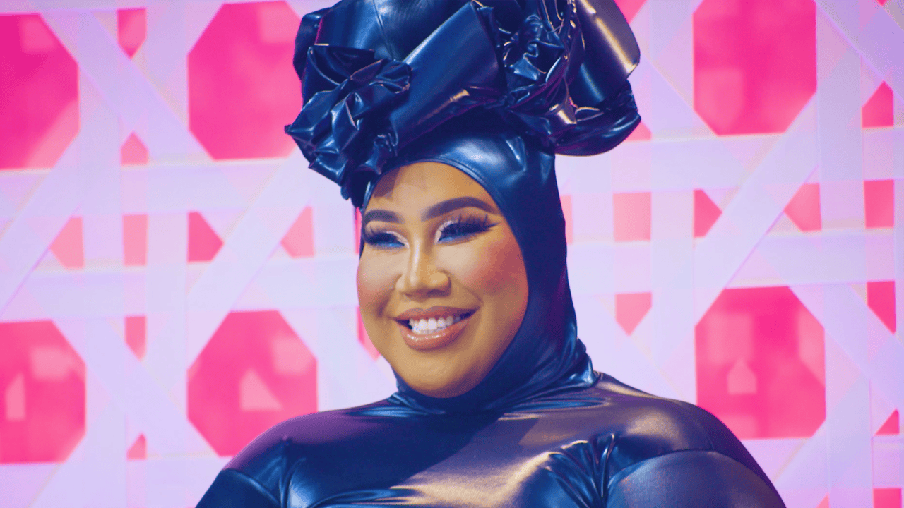 Twinning! - Season 1 - WOW Presents Plus