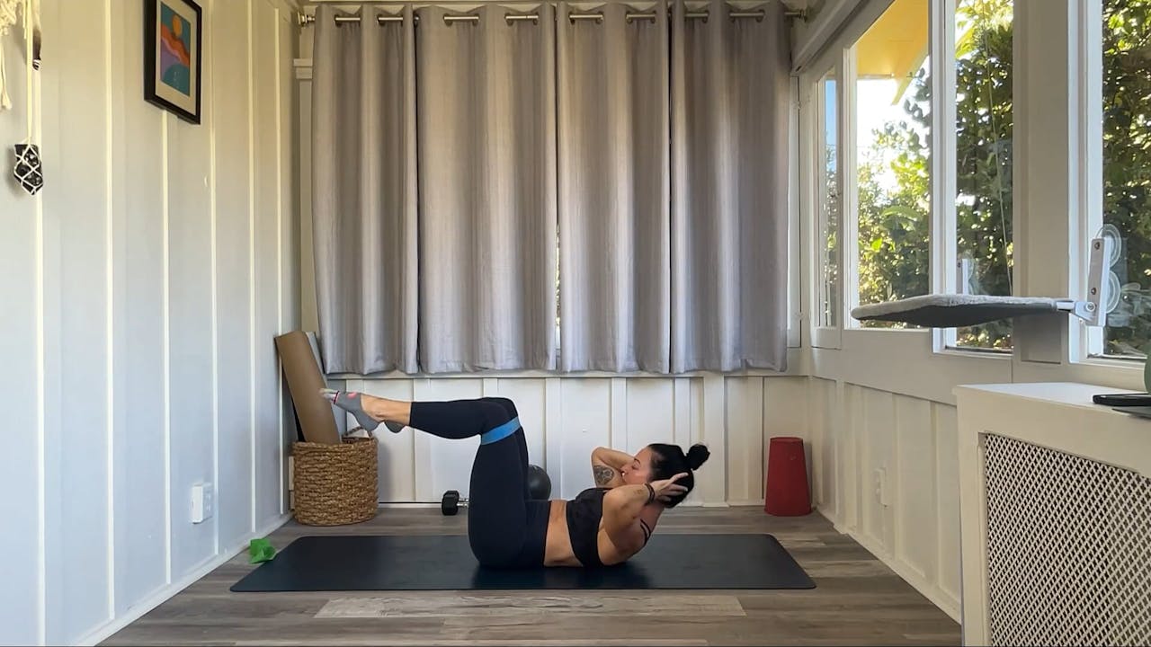 45 min Pilates Mat w/ Tracy- Pilates Fusion w/Bands 11/2/23 - YogaWorks